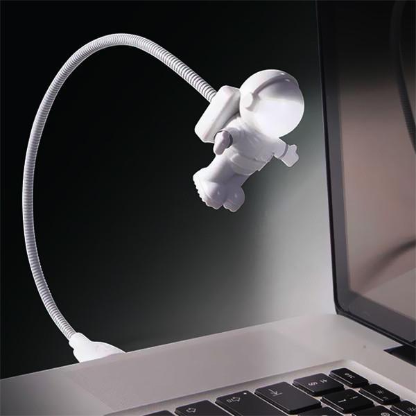 Astronaut Spaceship USB Light - GEEKYGET