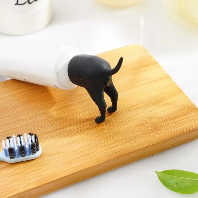 Dog Butt Pooping Toothpaste Dispenser - GEEKYGET
