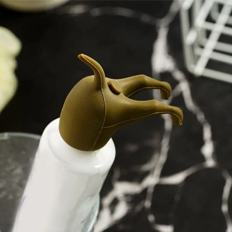 Dog Butt Pooping Toothpaste Dispenser - GEEKYGET